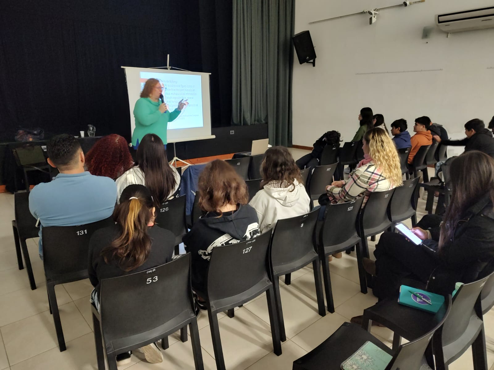 Se realizó la charla "Educar para la paz: herramientas para prevenir el ...